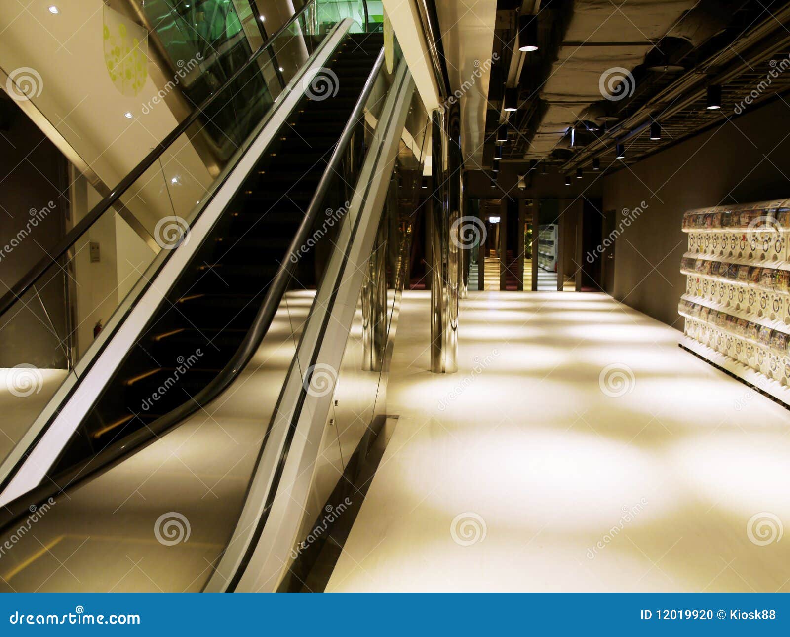 Escalator in Department Store Stock Photo - Image of metal, inside ...