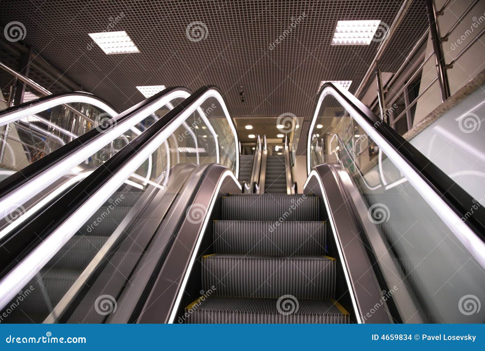 Escalators Picture. Image: 4659834