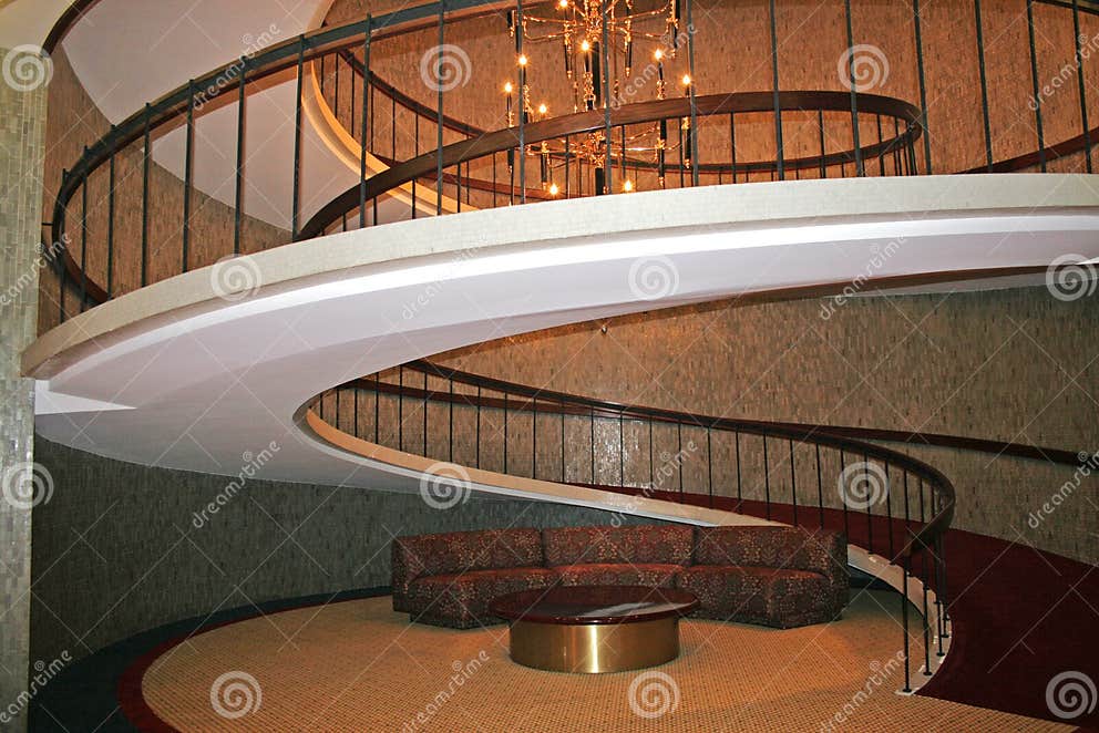 Escalera circular moderna foto de archivo. Imagen de escaleras - 29442488