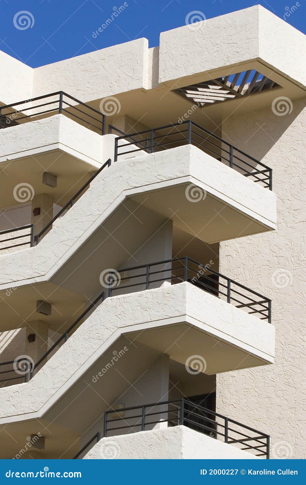 Escalera Del Edificio Fotografía de archivo libre de regalías - Imagen ...