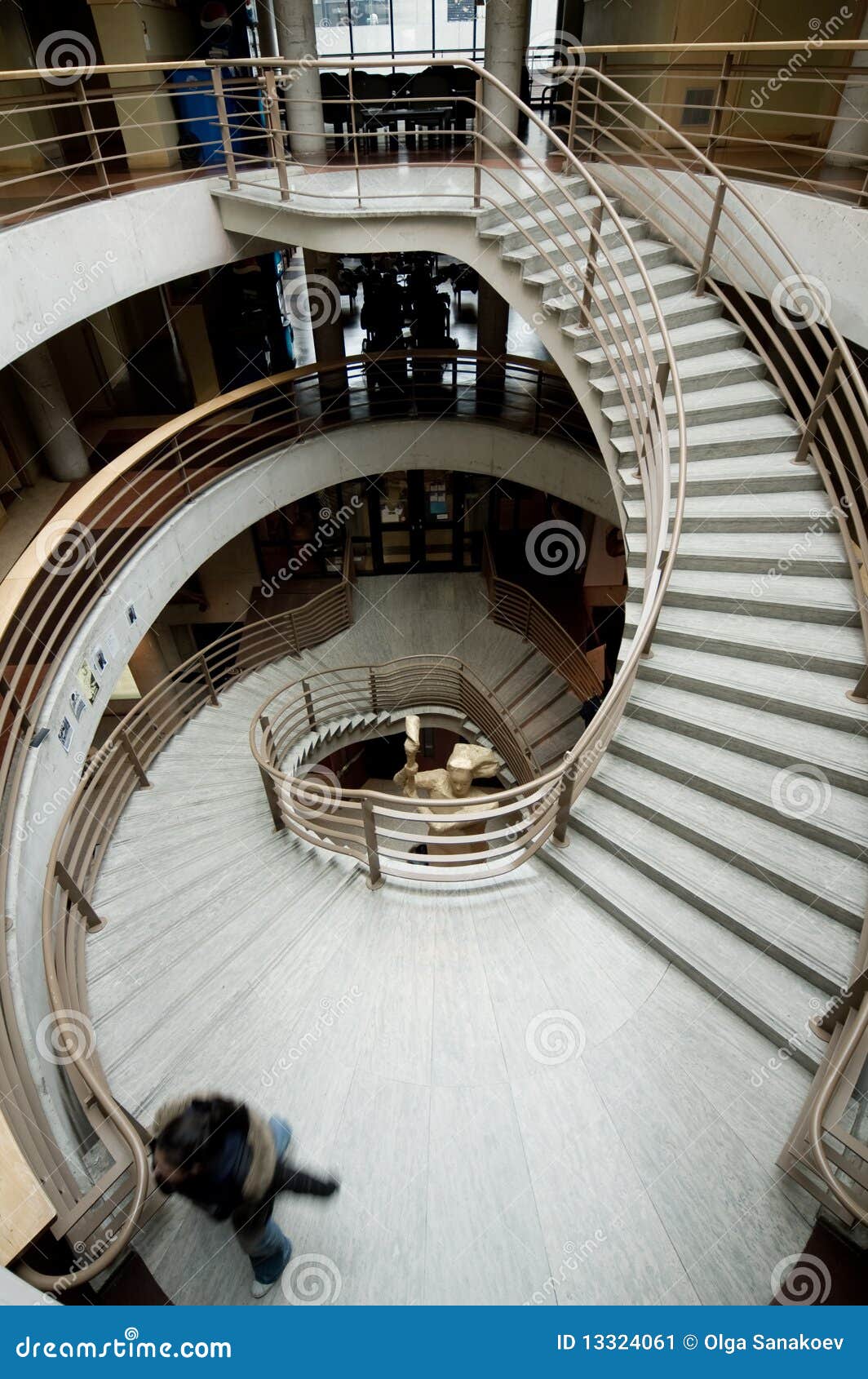 Escalera Que Curva Dramática Imagen de archivo - Imagen de edificio ...