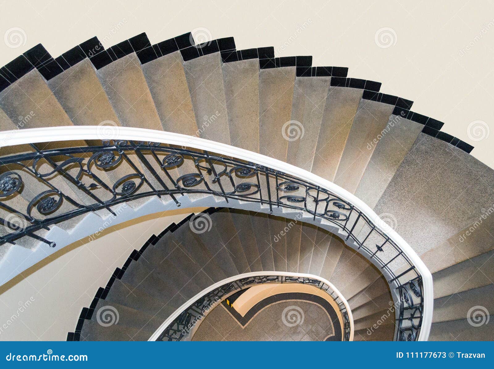 188 Escaleras Redondas Fotos - Libres de Derechos y Gratuitas de Dreamstime