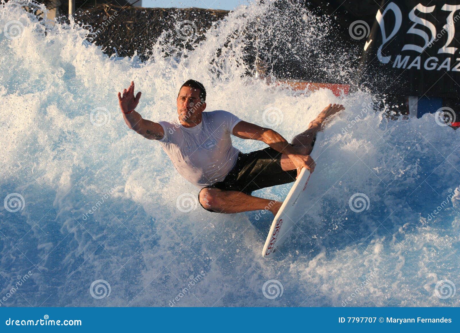 Escarcho De Paul En San Diego Wavehouse 2 Fotografía editorial - Imagen ...