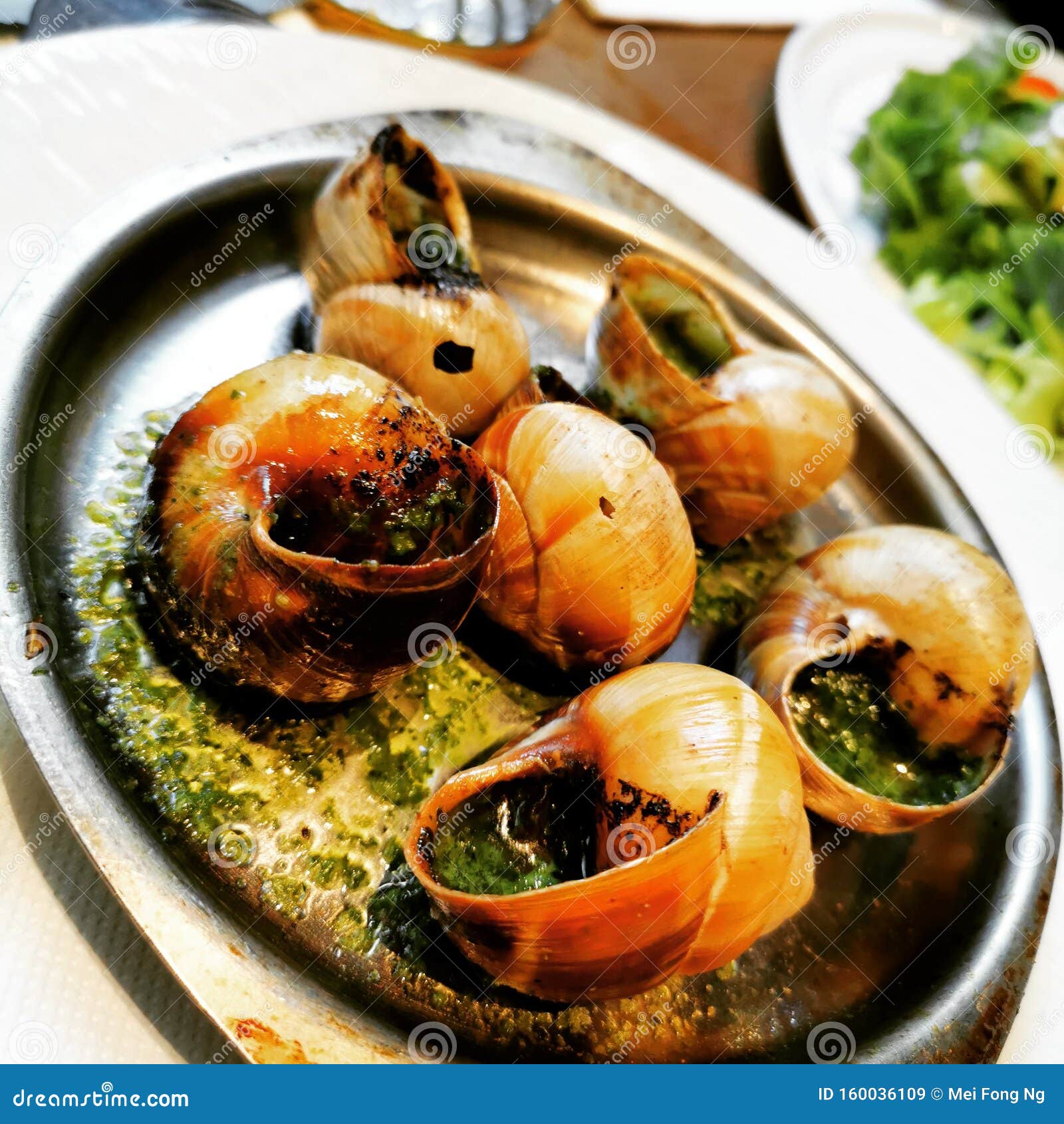 Escargots a La Bourguignonne Imagem de Stock - Imagem de paris, escargô ...