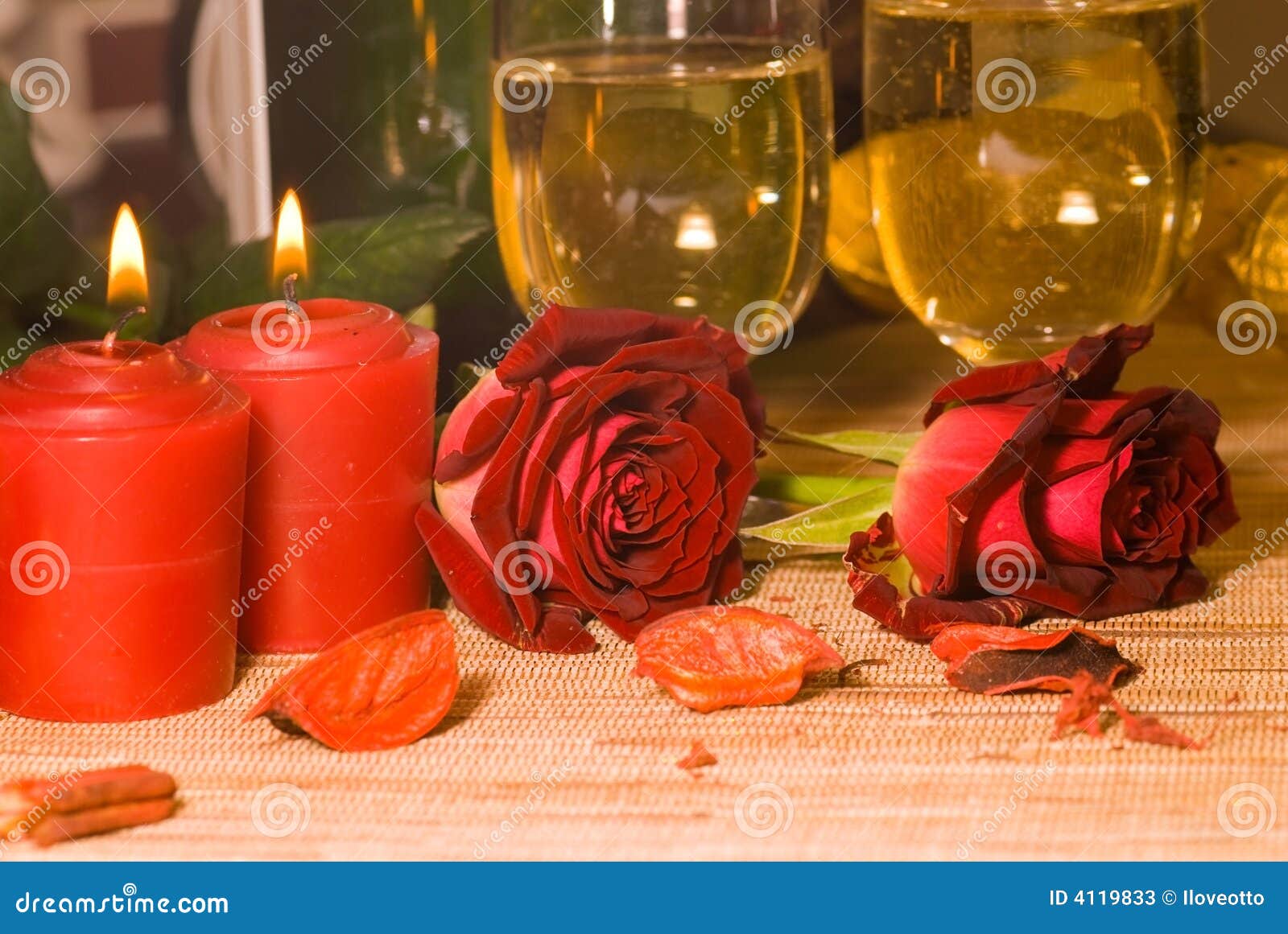 Escarlate Do Querido Cor-de-rosa E O Champanhe Imagem de Stock - Imagem ...