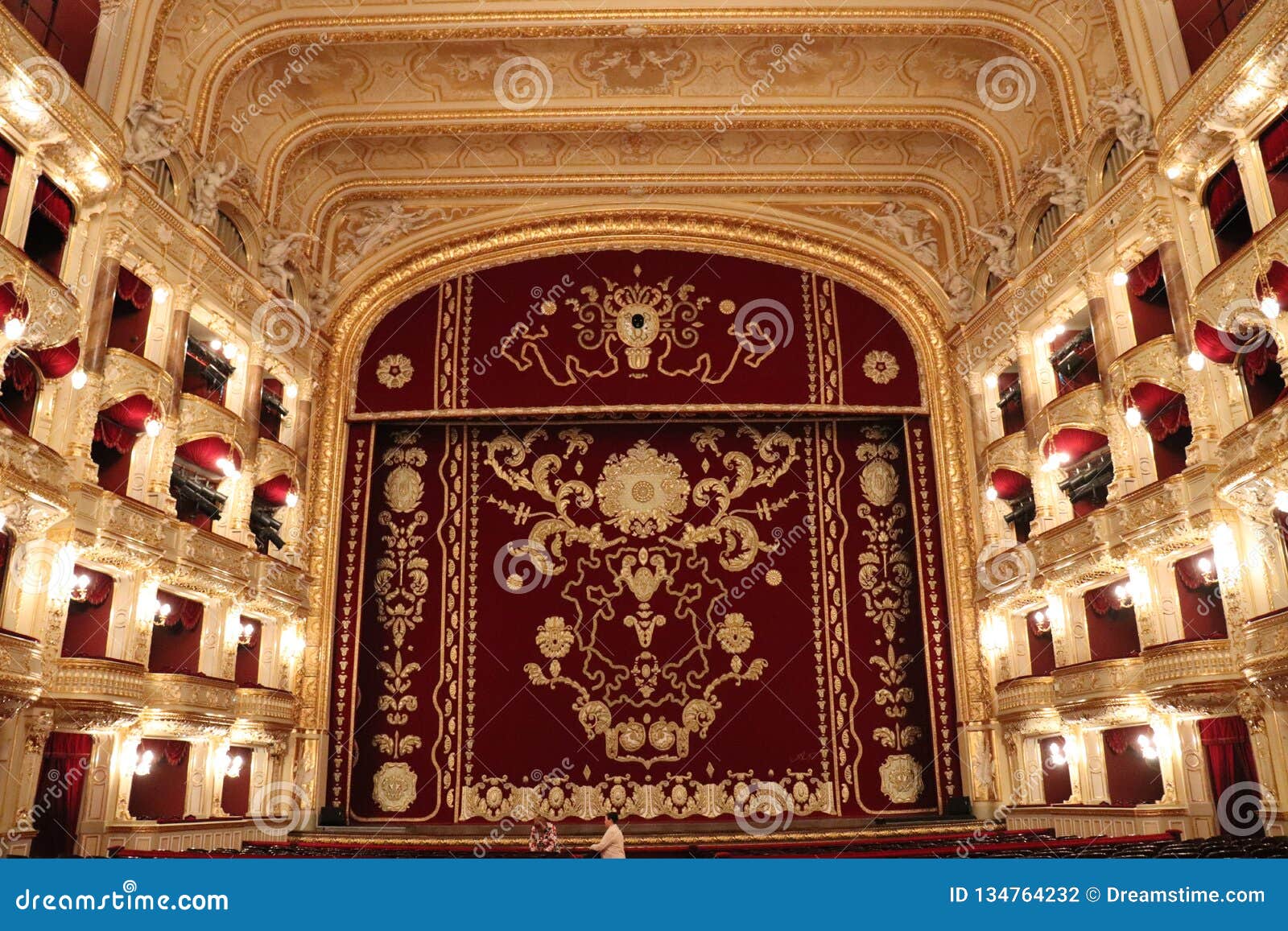 Escena De Odessa Opera House Fotografía editorial - Imagen de hermoso ...