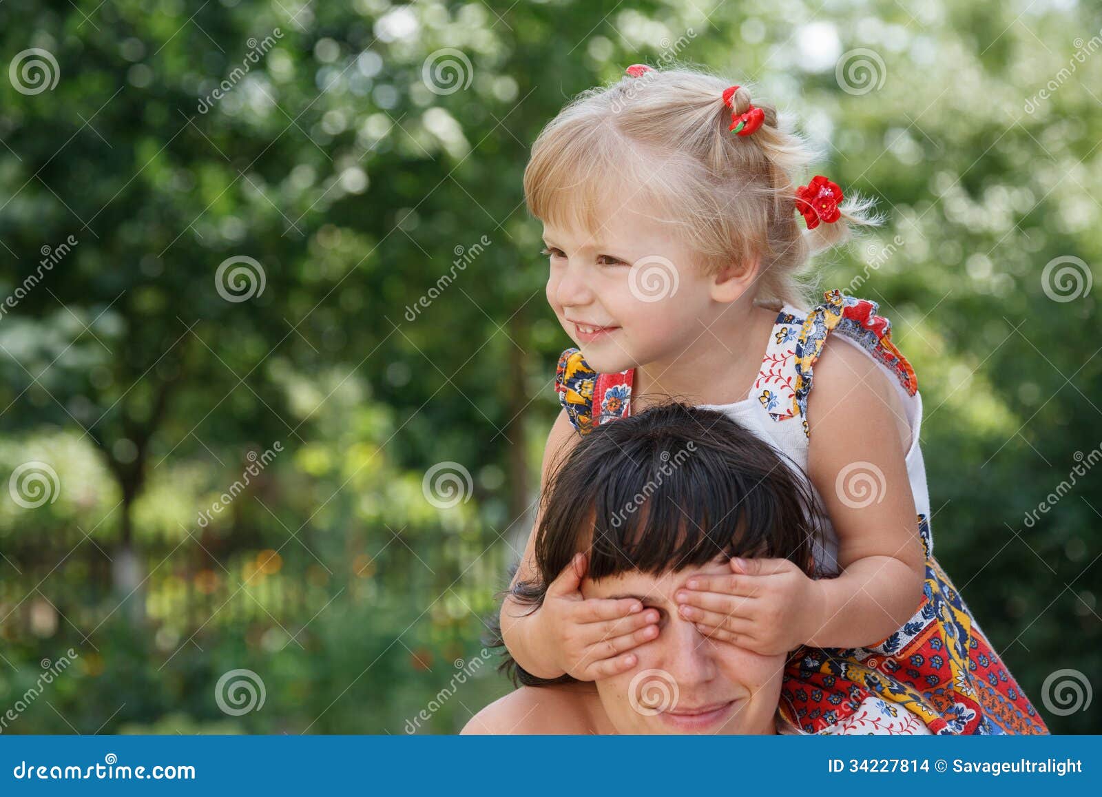 Esconde-esconde foto de stock. Imagem de cara, nave, fechado - 34227814