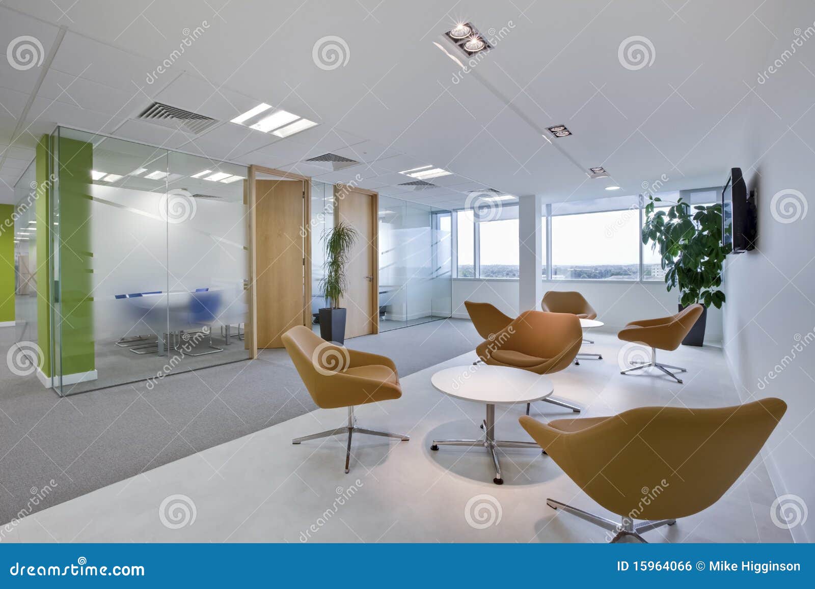 Escritório moderno à moda foto de stock. Imagem de estiloso - 15964066