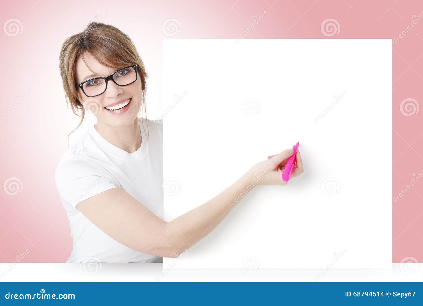 Escritura De La Mujer En Letrero Foto de archivo - Imagen de retrato ...