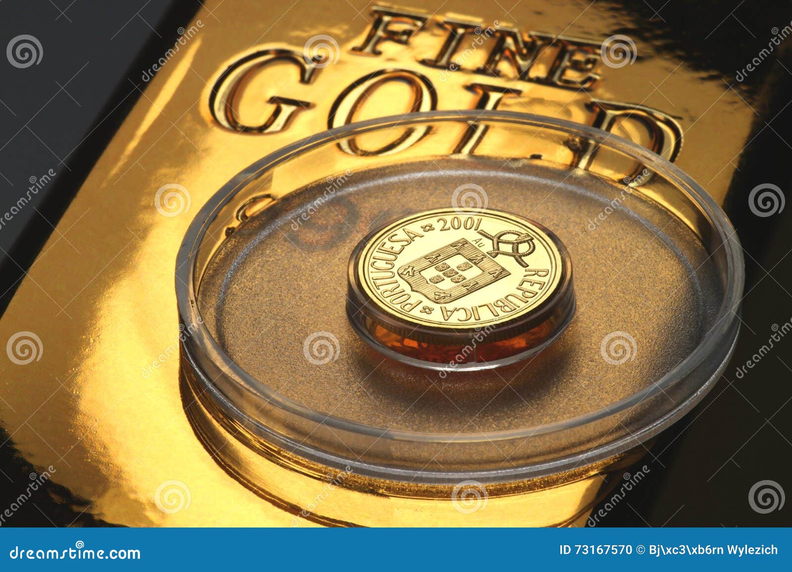 1 Escudo gold coin stock photo. Image of portugal, coin - 73167570