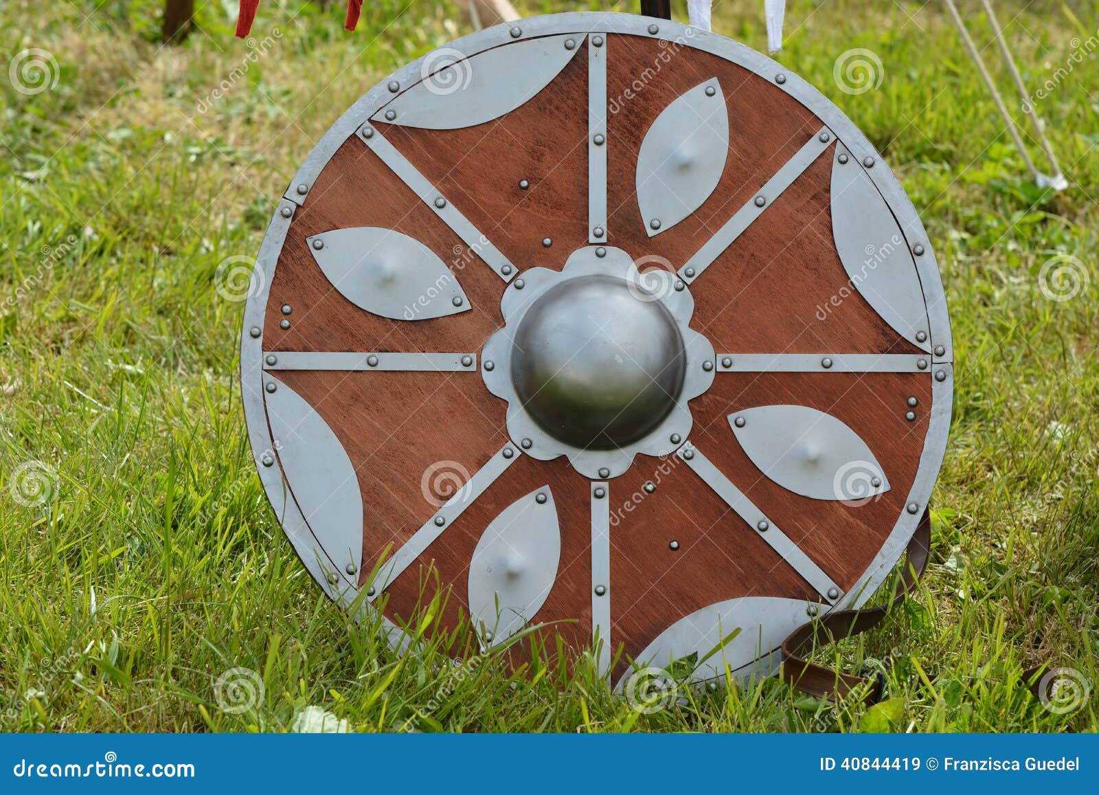 Escudo Medieval Redondo Foto de archivo - Imagen: 40844419