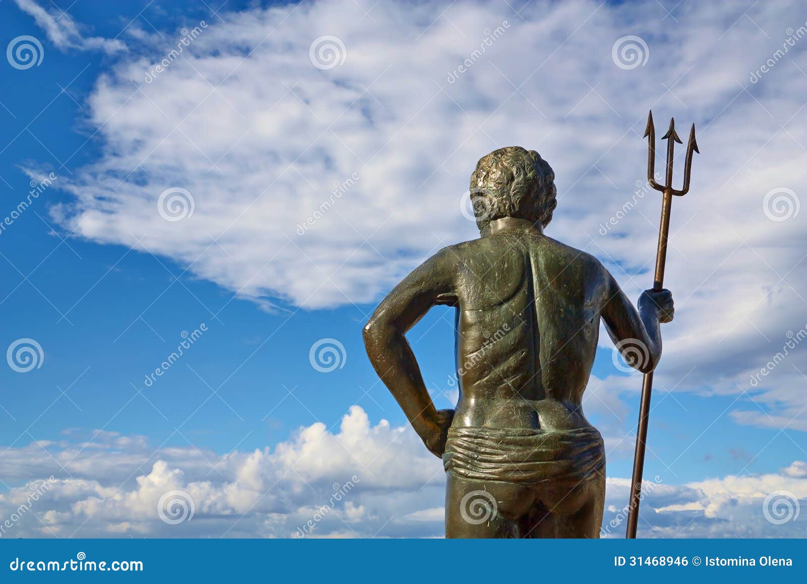 A Escultura Da Skyline Do Netuno Do Deus. Foto de Stock - Imagem de ...
