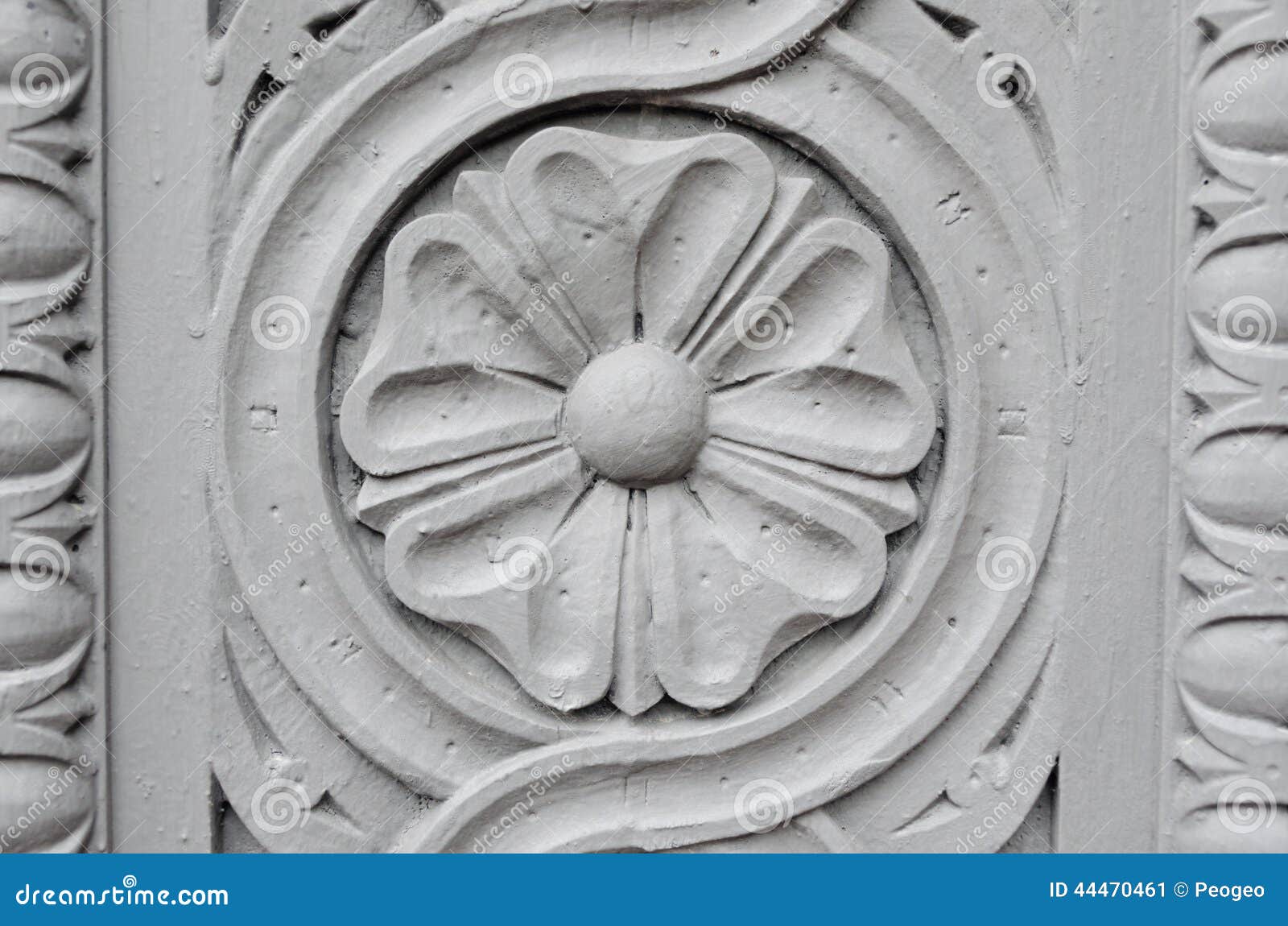 Escultura De Piedra De La Flor Imagen de archivo - Imagen de tallado ...