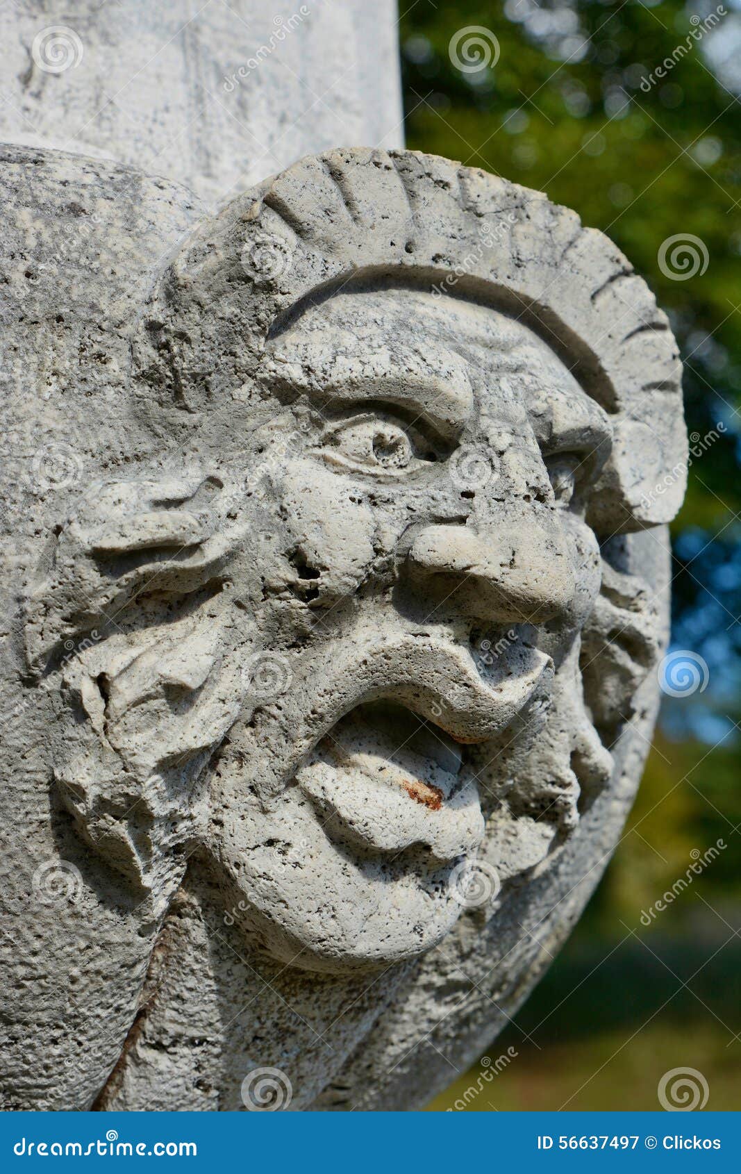 Escultura De Piedra Fea De La Cara Imagen de archivo - Imagen de ...