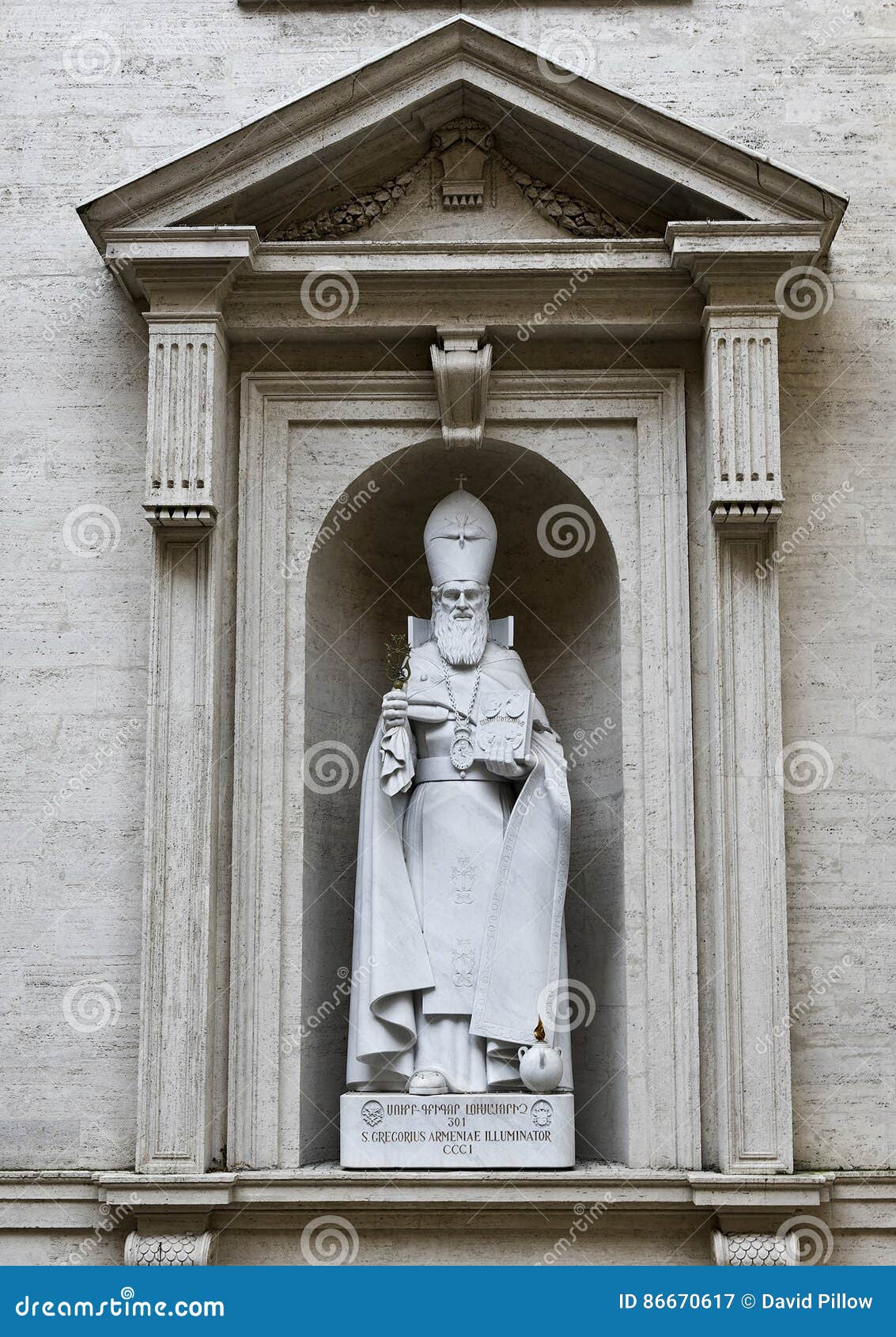 Escultura Del Santo Gregorius Armeniae Illuminator Fotografía editorial ...