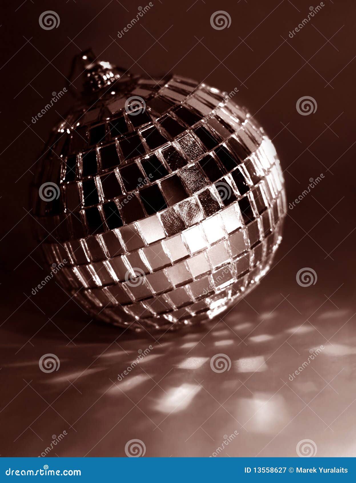Esfera do disco imagem de stock. Imagem de feriado, dezembro - 13558627