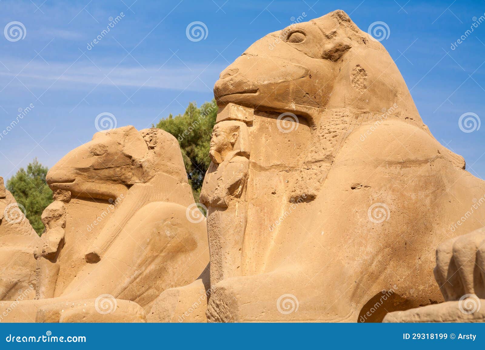 Esfinges. Luxor, Egipto imagem de stock. Imagem de céu - 29318199