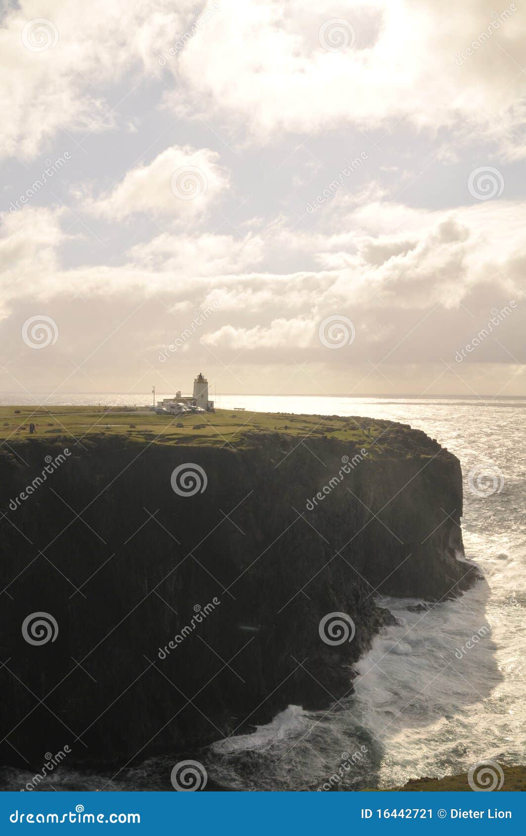Eshaness lighthouse stock image. Image of lighthouse - 16442721