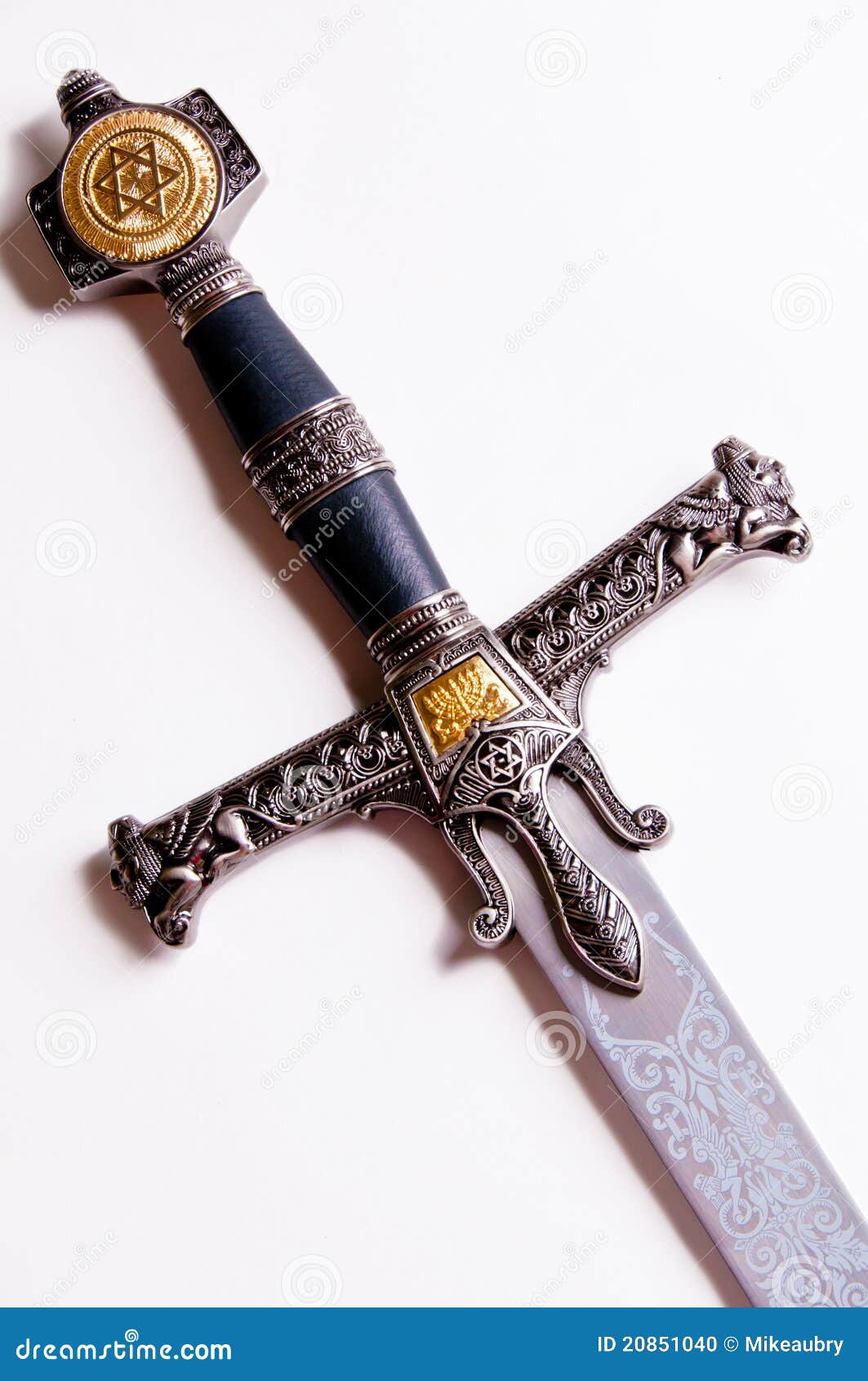 Espada medieval foto de stock. Imagem de luta, batalha - 20851040