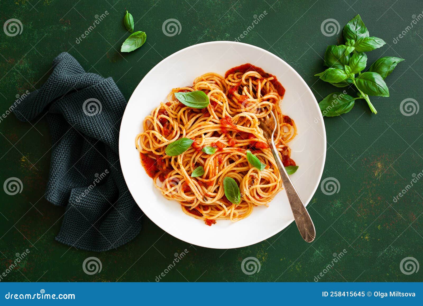 Espaguete Com Molho De Tomate Massa Italiana Tradicional Imagem de ...