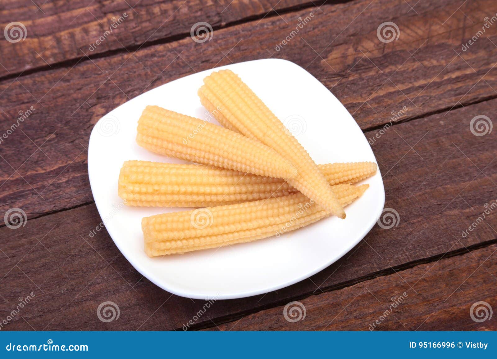 Espiga De Mini Corn Preservada Na Placa Na Placa De Madeira Foto de ...