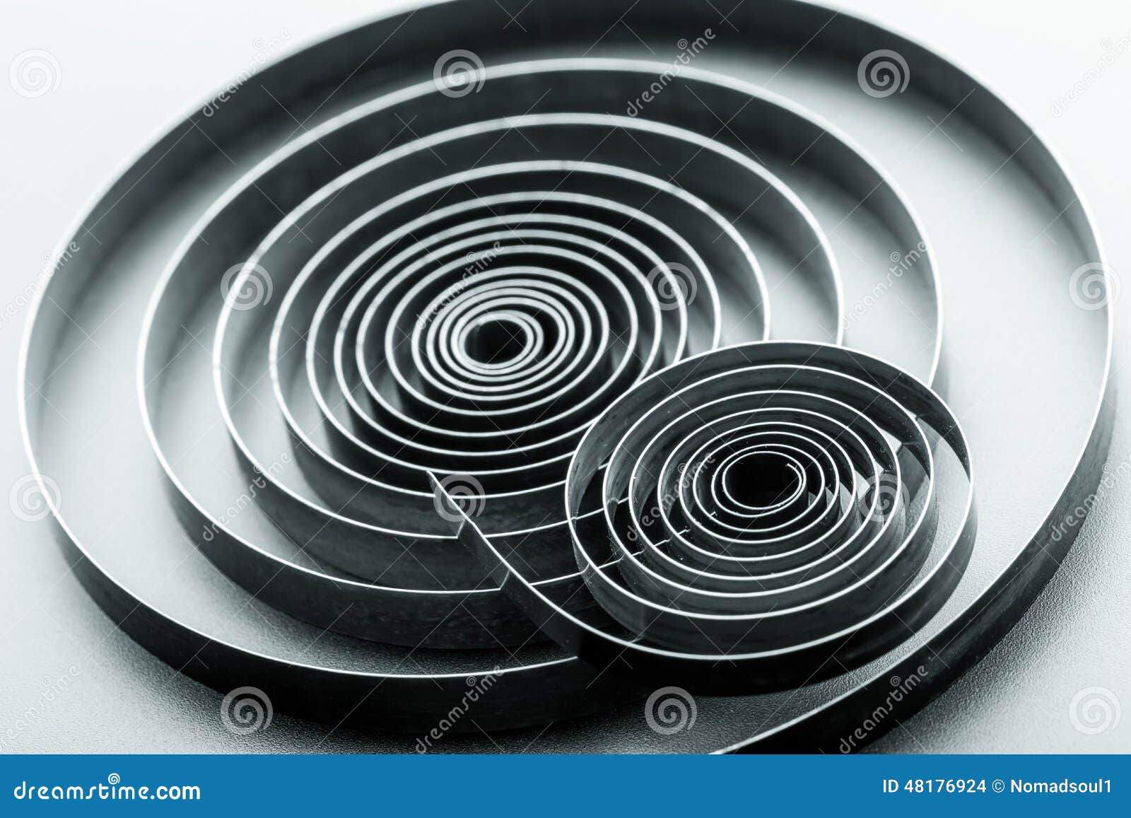 Espirales Metálicos Abstractos Foto de archivo - Imagen de modelo ...