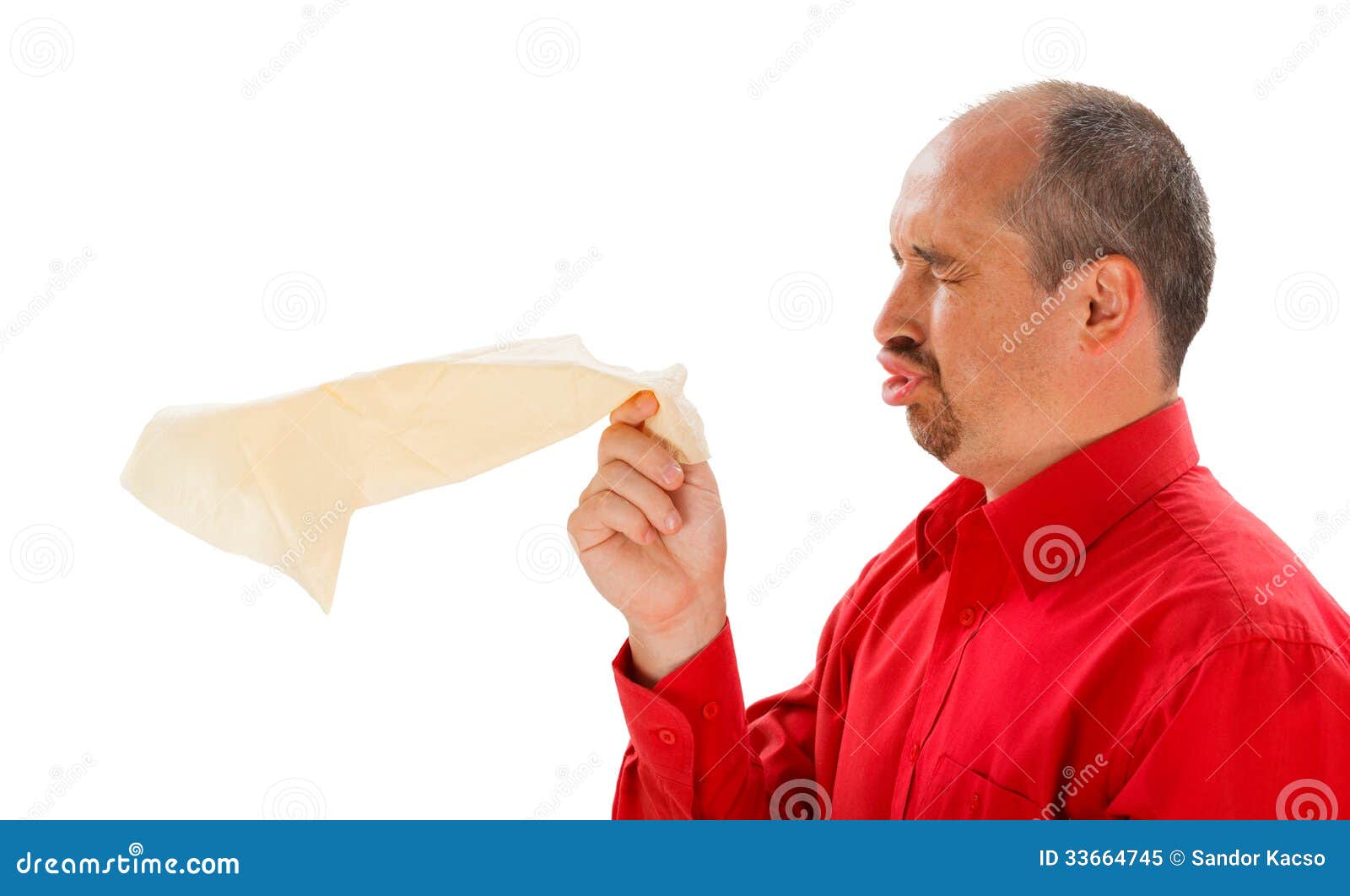 Espirrando O Homem Com Lenço Imagem de Stock - Imagem de branco, gripe ...