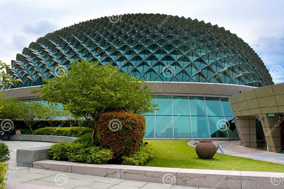 Esplanade concert hall stock image. Image of triangle - 23172953