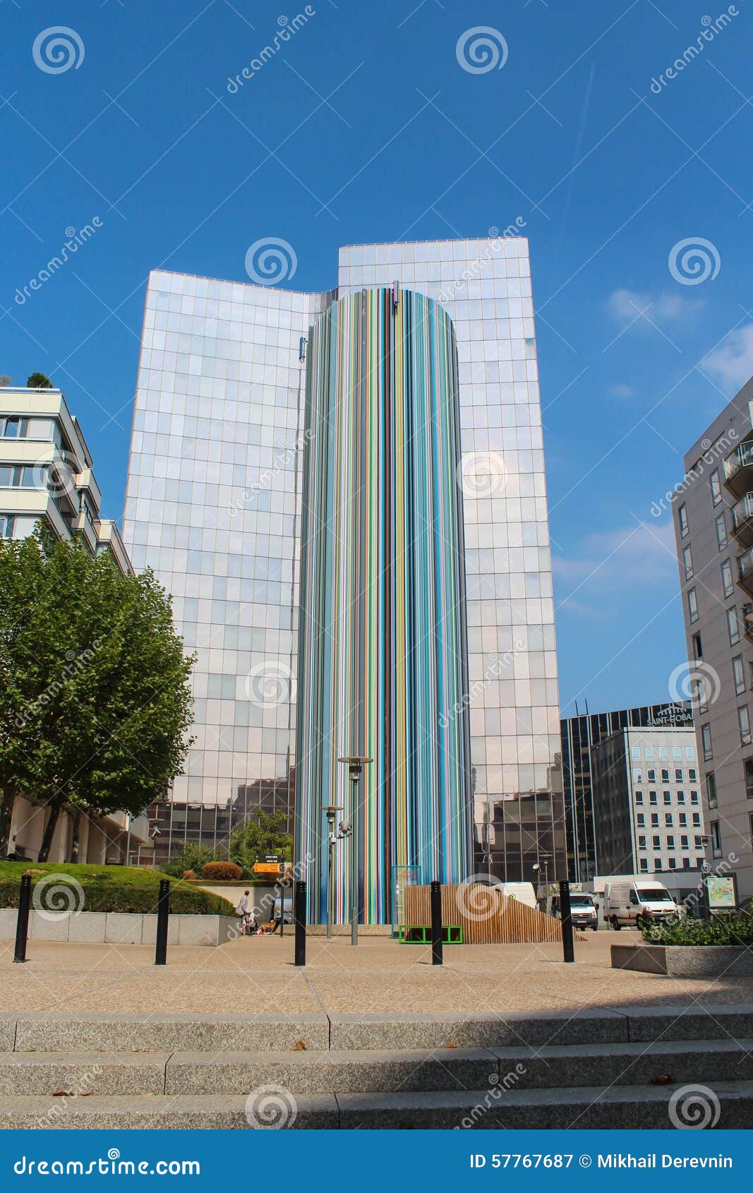 Esplanade De La Defense in Paris Editorial Photography - Image of ...