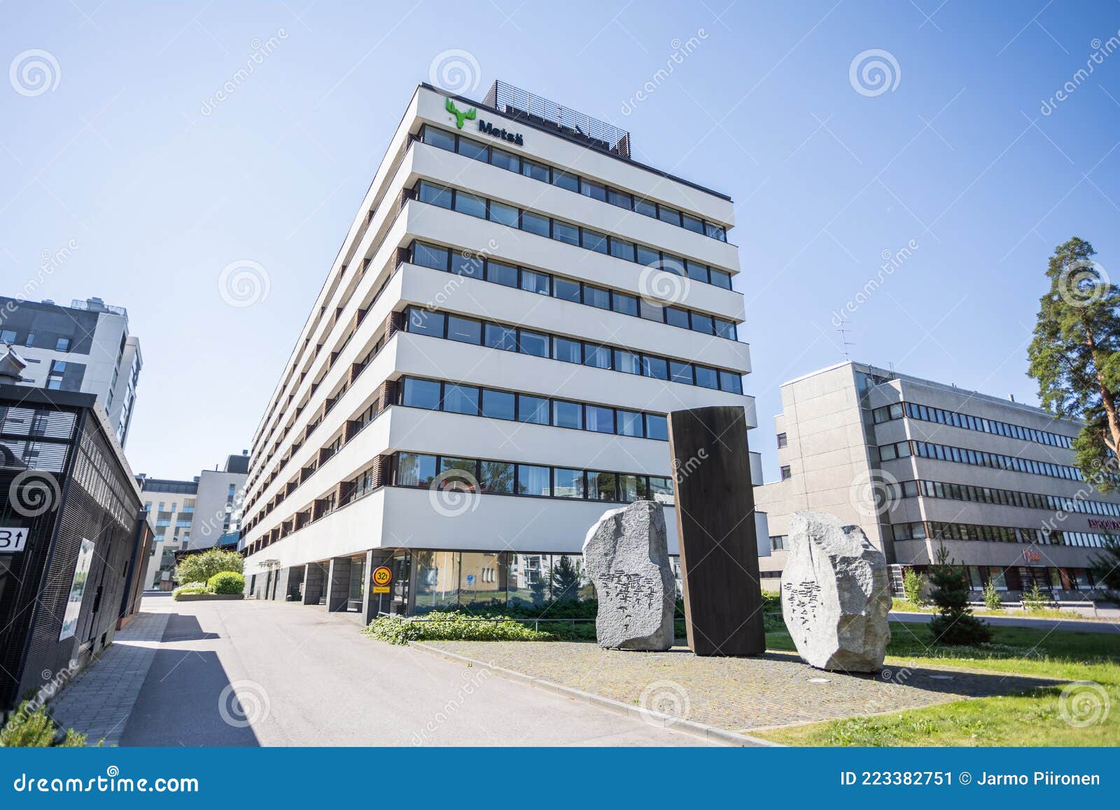 MetsÃ¤ Group Head Office Building in Summer. MetsÃ¤ Group Specialize in ...