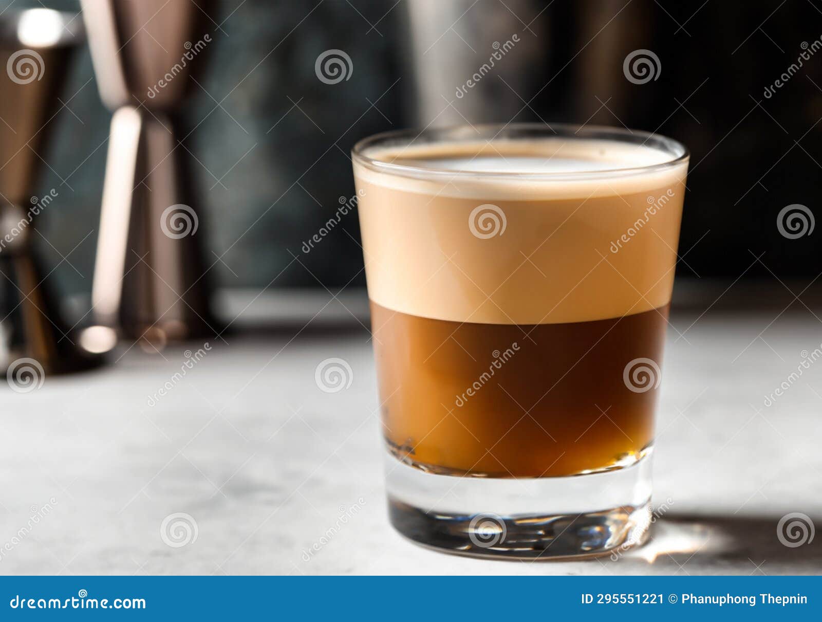 Espresso Martini Cocktail into Glass Stock Illustration - Illustration ...
