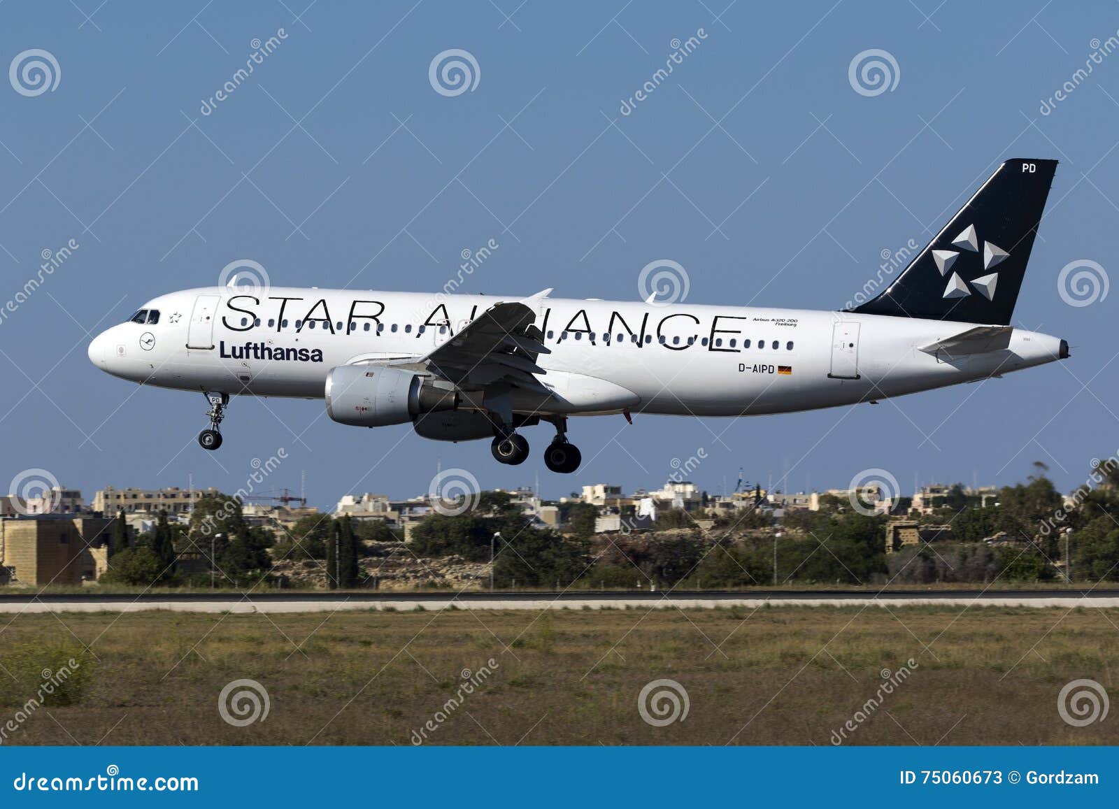 Esquema De Color Especial Lufthansa Airbus Foto de archivo editorial ...