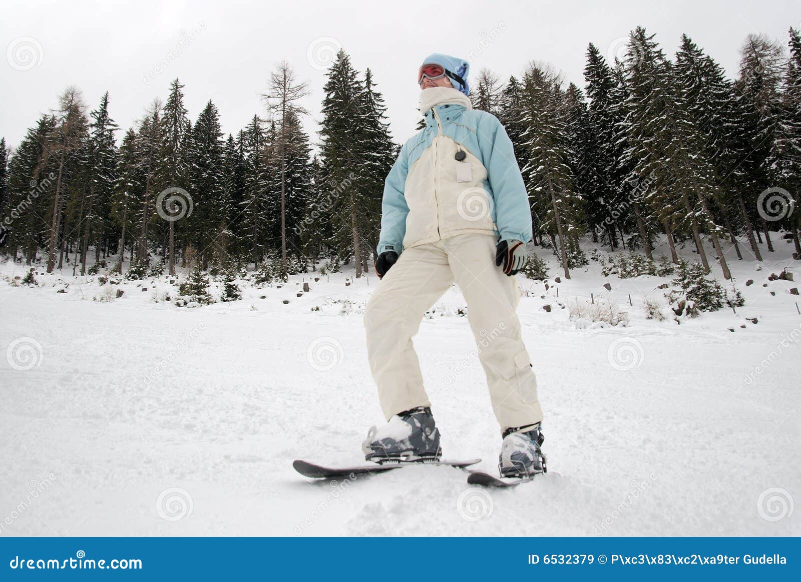 Esquiador imagen de archivo. Imagen de exterior, deporte - 6532379