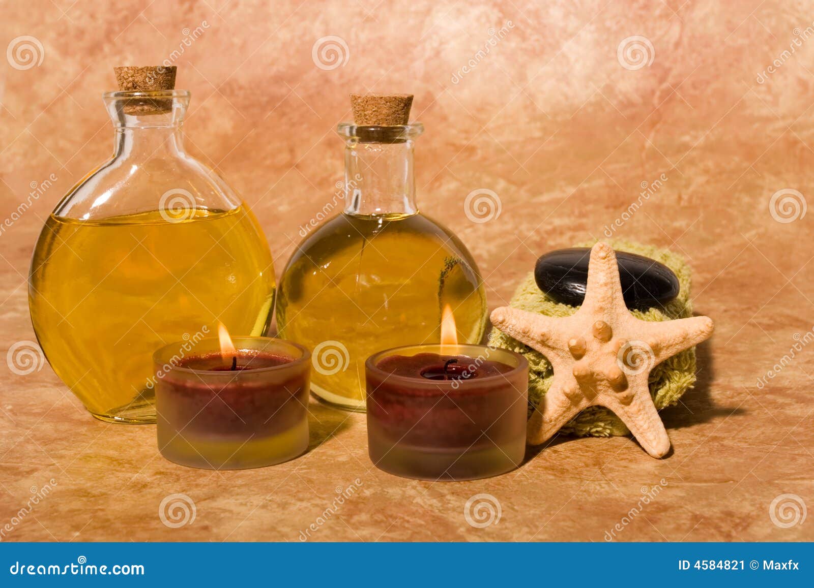 Essential Body Massage Oils Stock Image - Image of candle, body: 4584821