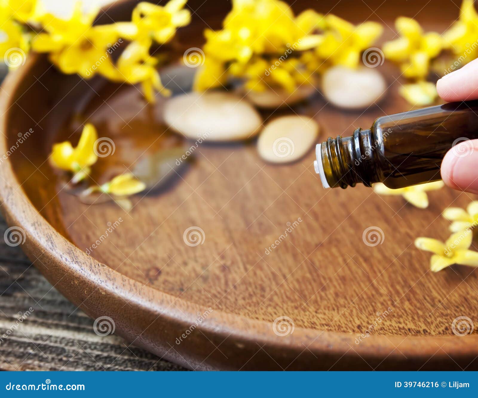 Essential Oil.Aromatherapy Flower Essence Stock Photo - Image of drop ...