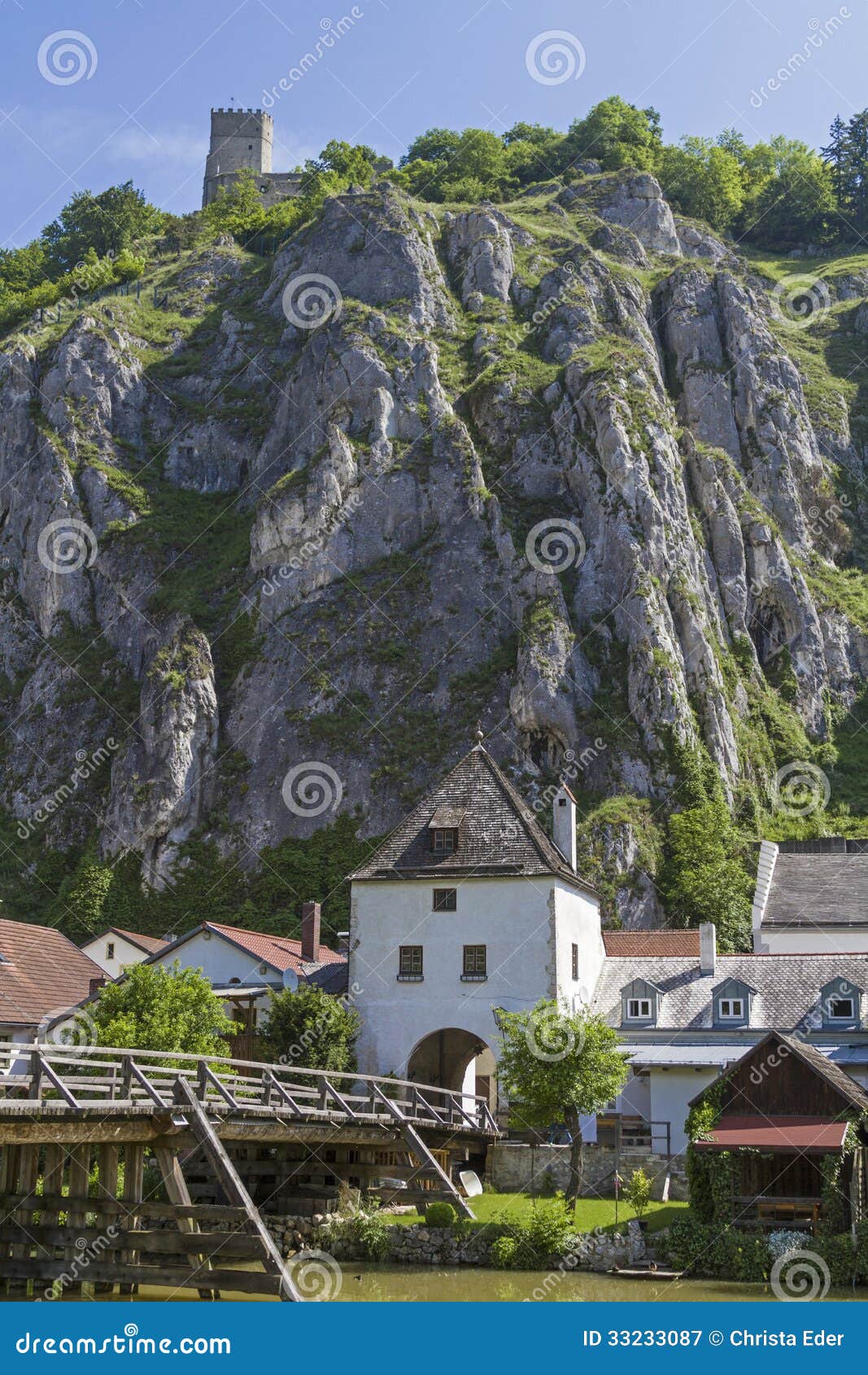 Essing in valley Altmuehl stock image. Image of ages - 33233087