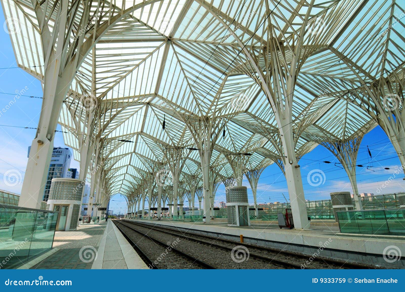 Estação De Comboio, Lisboa Imagem de Stock Editorial - Imagem: 9333759