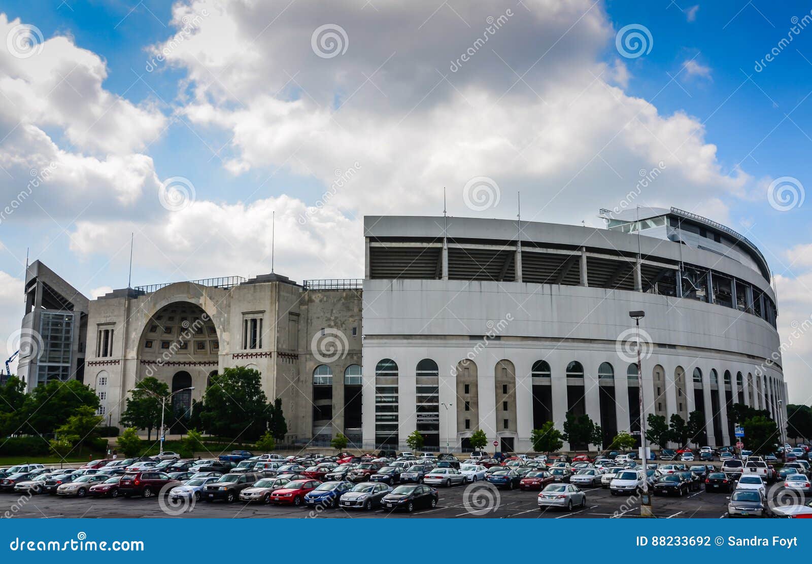Estadio De Peden - Atenas, Ohio Fotografía editorial - Imagen de carro ...