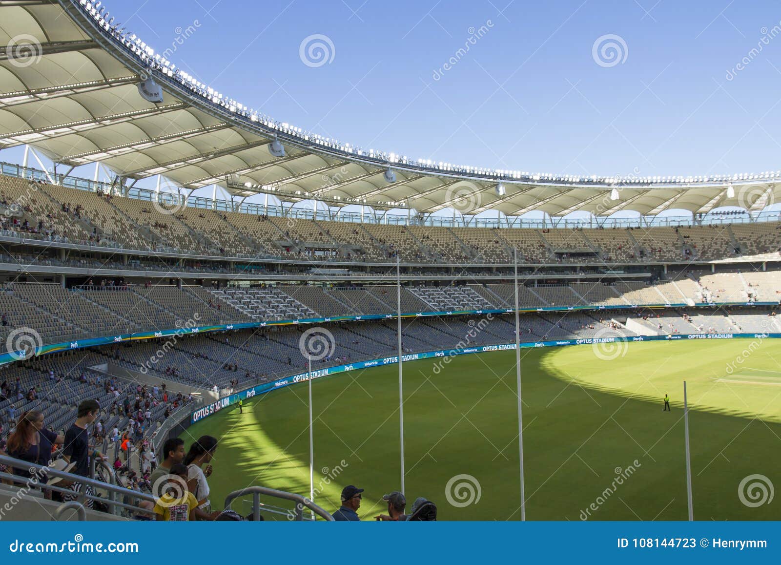 Estadio Multiusos Nuevamente Abierto De Optus Foto de archivo editorial ...