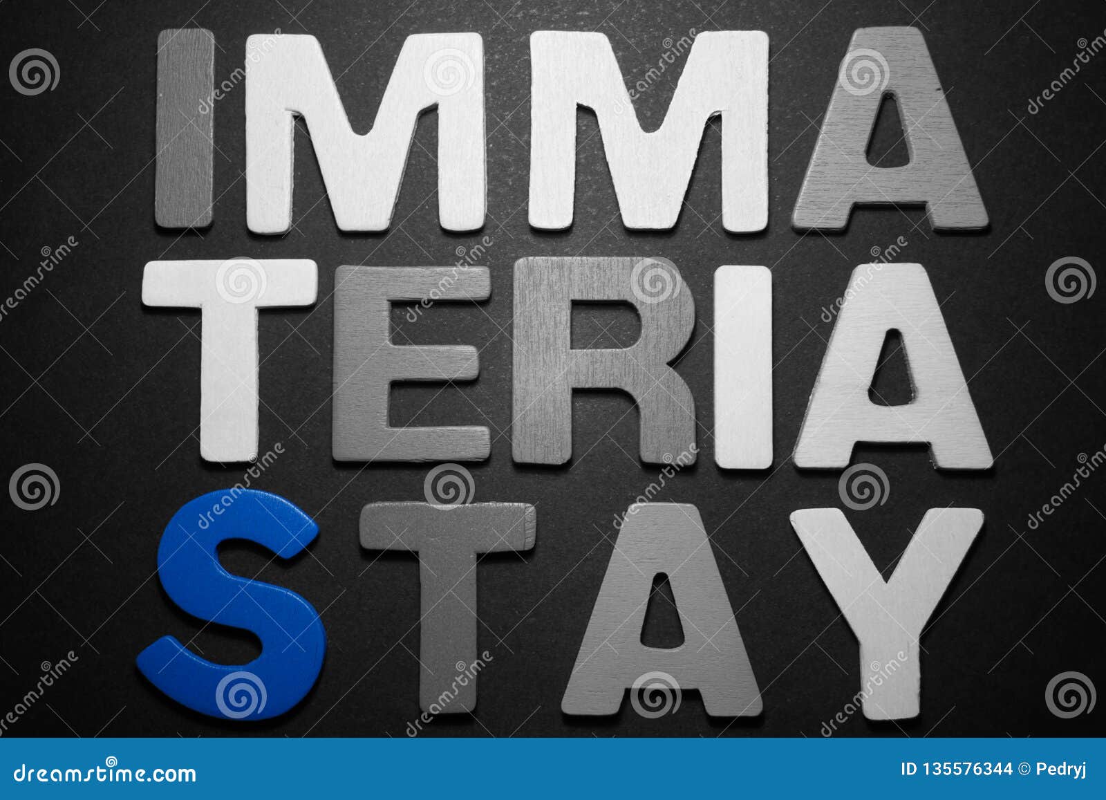 Estancia de Immateria foto de archivo. Imagen de negro - 135576344