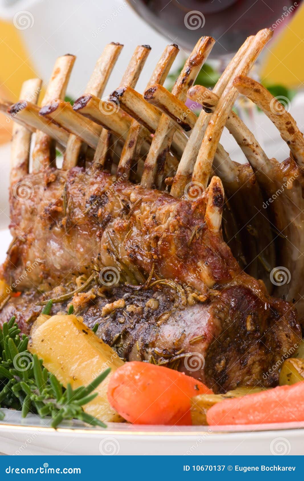 Estante del cordero imagen de archivo. Imagen de almuerzo - 10670137