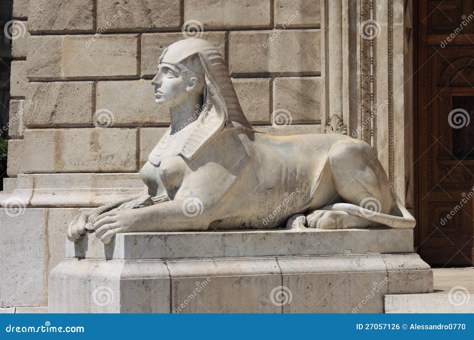 Estatua de la esfinge foto de archivo. Imagen de monumento - 27057126