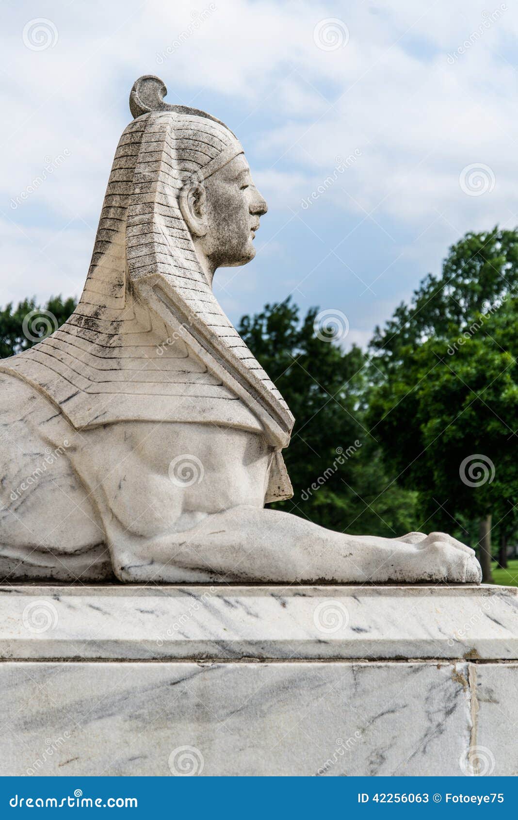 Estatua De La Esfinge De Egipto Imagen de archivo - Imagen de viejo ...