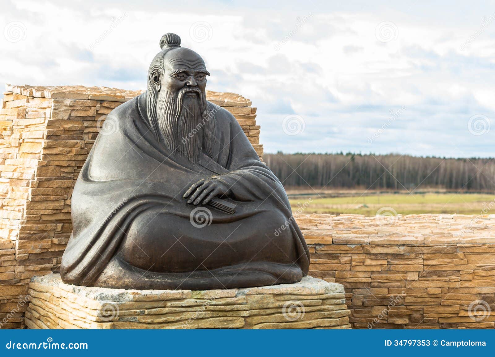 Estatua de Laozi (lao-Tzu) imagen de archivo. Imagen de soporte - 34797353