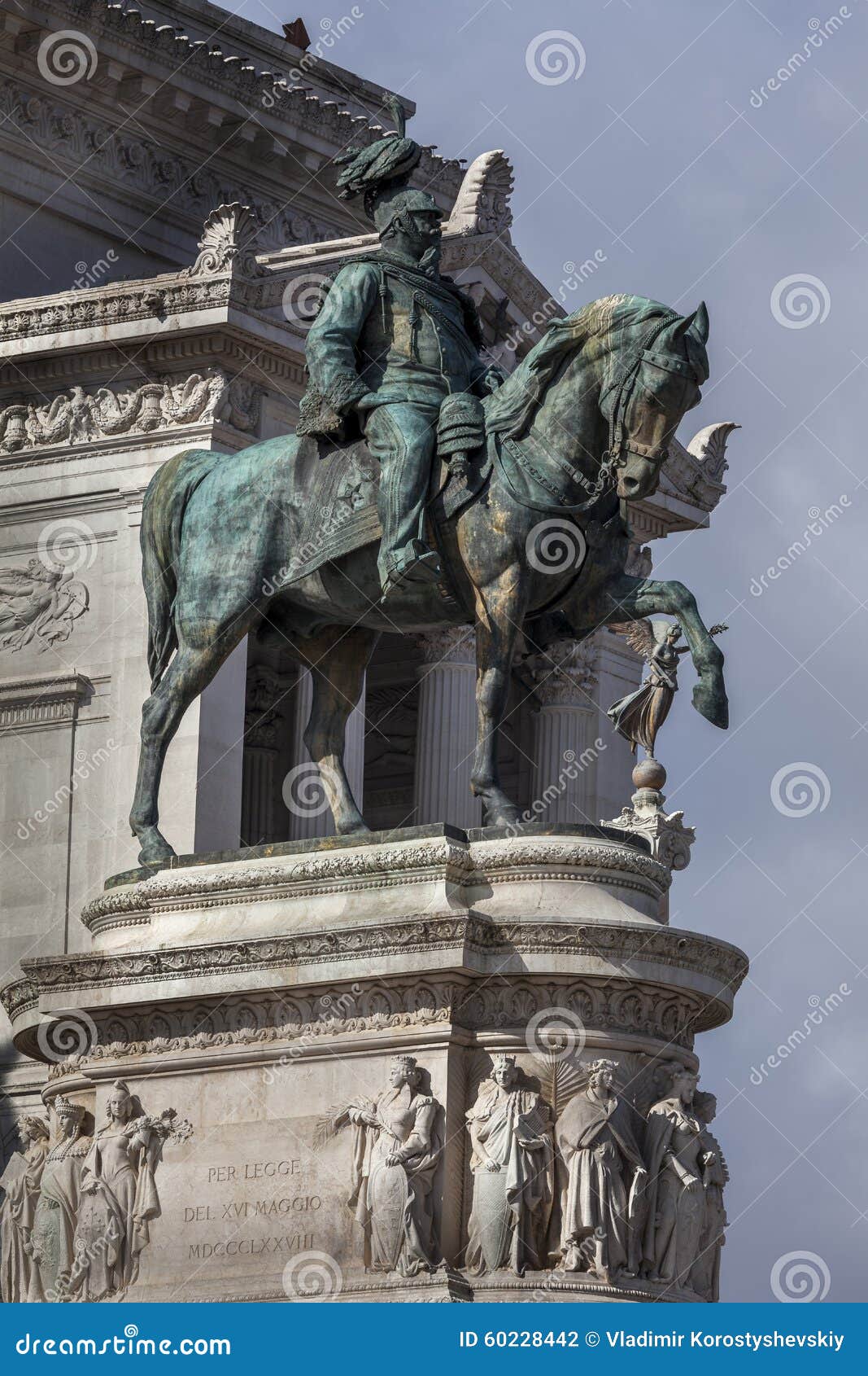 Estatua De Victor Emmanuel II Foto de archivo - Imagen de metal ...