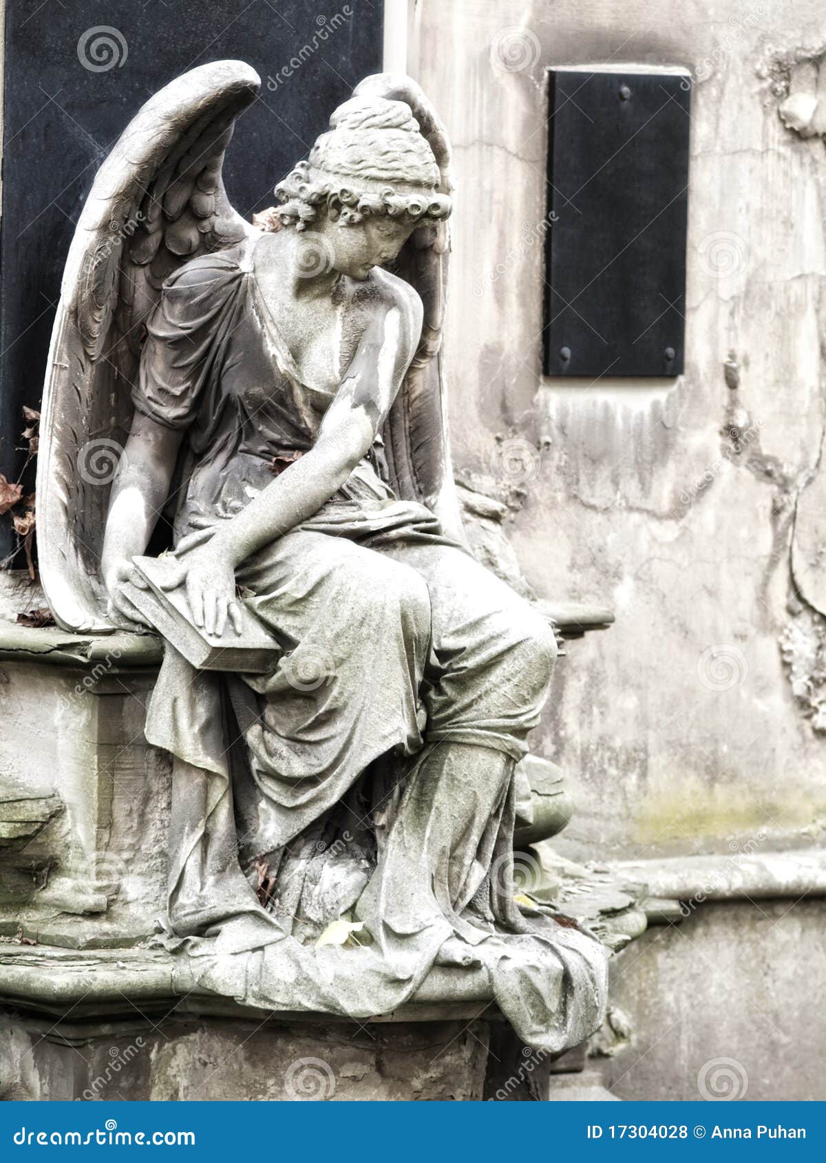 Estatua del ángel foto de archivo. Imagen de antiguo - 17304028