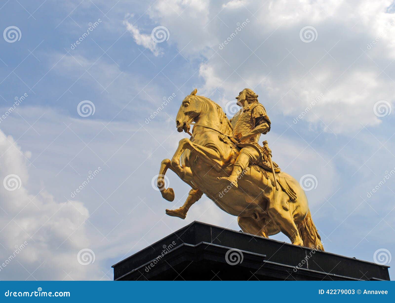 Estatua Del Rey Augusta, Dresden Imagen de archivo - Imagen de ciudad ...