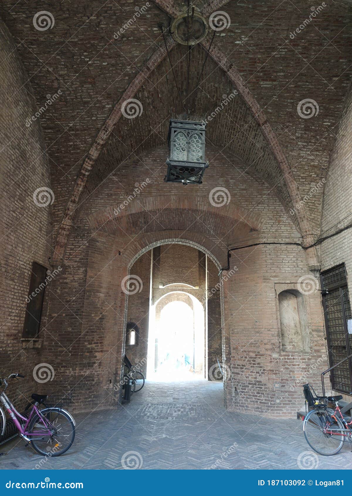The Este Castle in Ferrara City Stock Photo - Image of flag, interior ...