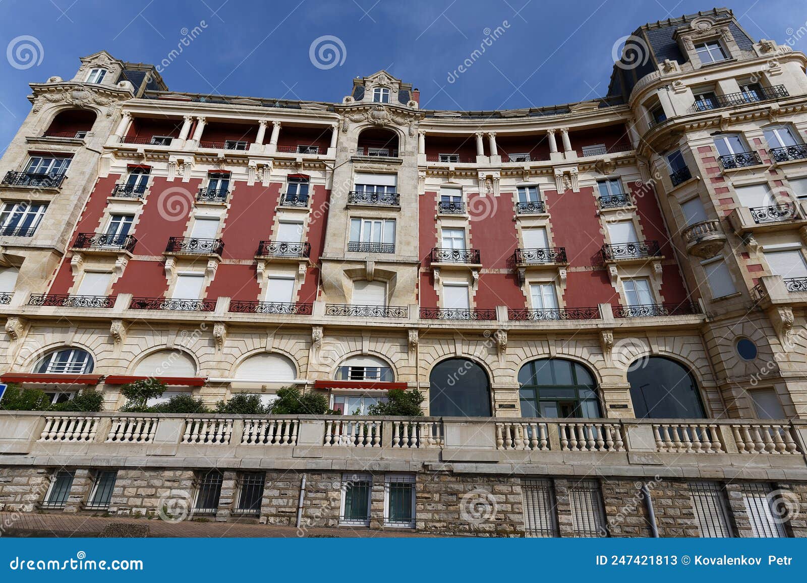 Este Hermoso Palacio Rosa Carlton Es Un Antiguo Hotel Construido A