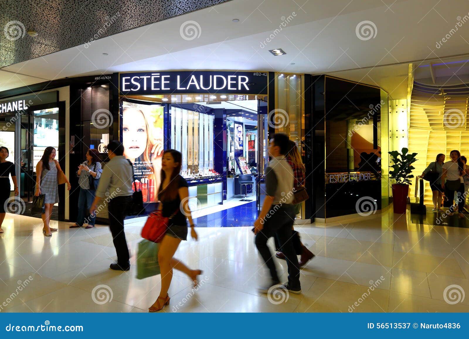 Estee Lauder Store at Orchard Ion Editorial Photography - Image of ...